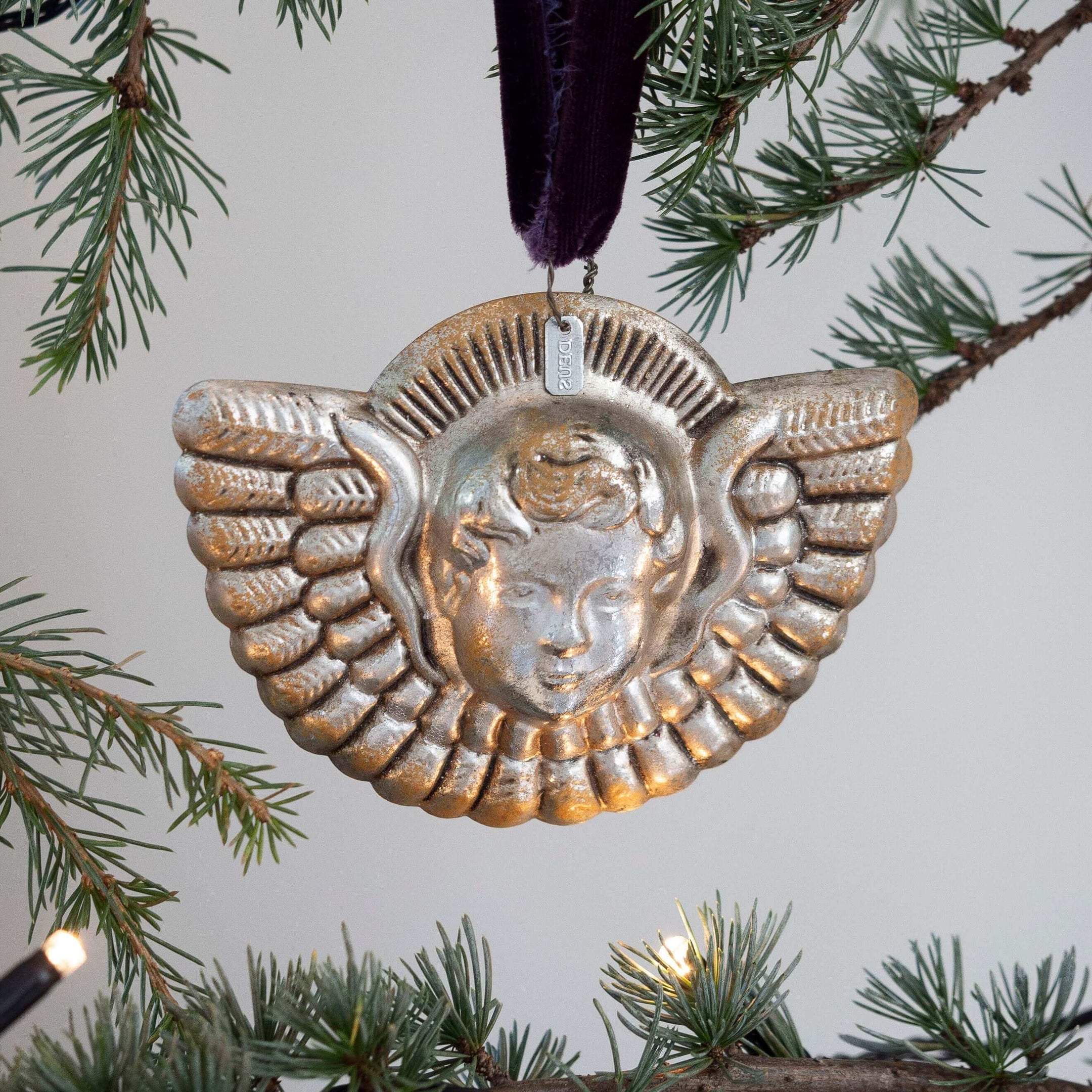 Vintage-Inspired Silvered Angel's Head and Wings in Metal